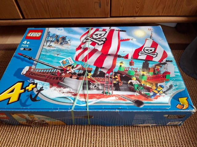 LEGO PIRATES PIRATEN 7075 Captain Redbeard's Pirate Ship Piratenschiff ...