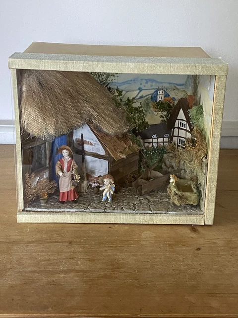 PENNY THOMSON ROOM Box Papier-mâché Figure Miniature Cottage Scene ...