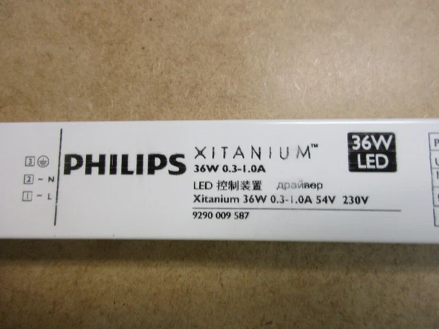 PHILIPS XITANIUM LED Driver 36W 0.3-1.0A 54V l 230V 300-1000mA EUR 13,90 - PicClick DE