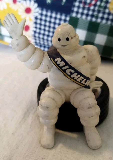 FIGURINE PUBLICITAIRE BIBENDUM michelin assis sur un pneu EUR 100,00 ...