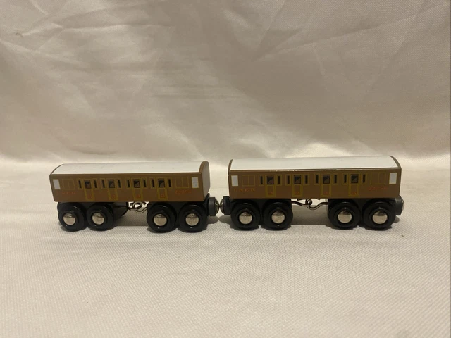 BRIO HOLZ LNER Wagen X2 Selten & Sammlerstück Porto Rabatt EUR 58,81 ...