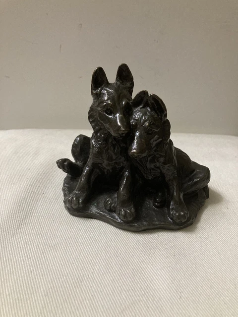 HEREDITIES BRONZE RESIN Alsatian Puppies/German Shepherd Puppies Figure ...