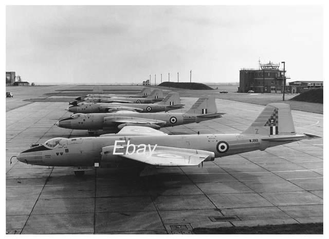 CANBERRA LINE UP 100 Squadron 1972 Original Raf West Raynham Photo Rare ...