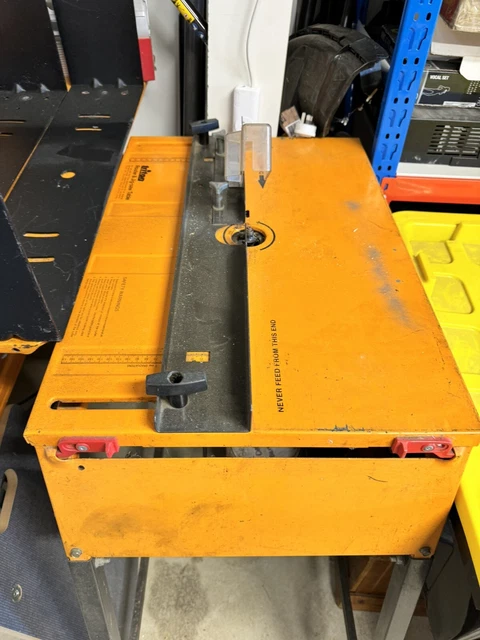 Triton router and jigsaw table series 2000 price store