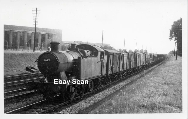RAILWAY PHOTOGRAPH GWR 56xx Class 0-6-2T Steam Locomotive № 5629 £2.50 ...