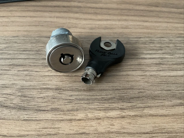 SNAP ON TOOLS Toolbox Lock and Key, Roll Cab Lock And Key, Full Lock ...