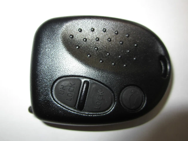 HOLDEN COMMODORE VR Vs Vt Vx Vy Vz Remote Key Head W/ Chip 3 Button ...