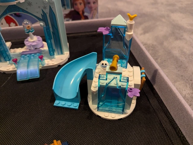 LEGO DISNEY PRINCESS: Anna and Elsa's Frozen Wonderland (43194) £5.45 ...