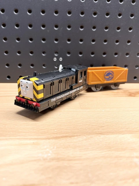 MAVIS THOMAS TANK Trackmaster Tomy Motorized Train With Cargo Car $21. ...