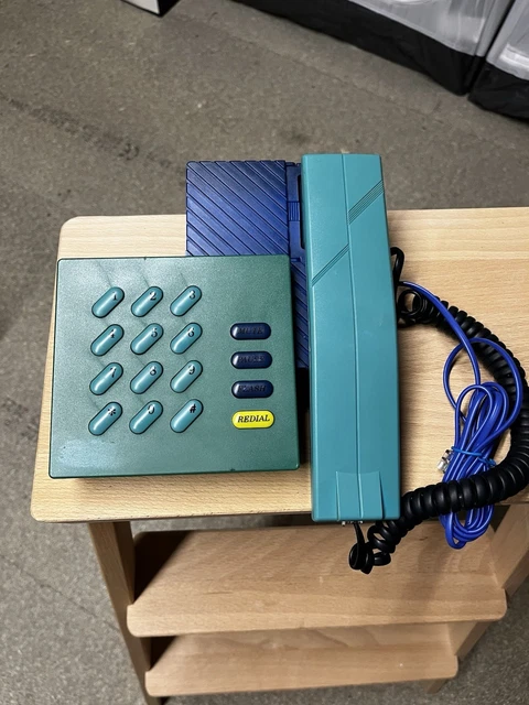 UNIQUE VINTAGE RETRO 1990s Designer Corder Blue Green Corded Phone £37. ...