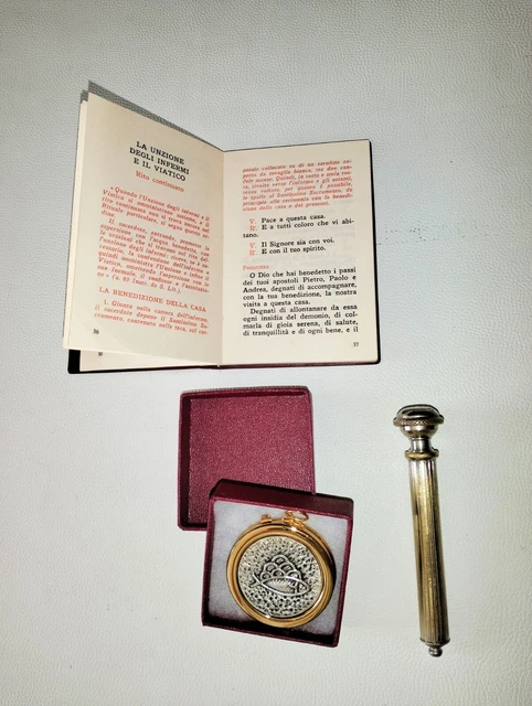 KIT PORTATILE COMUNIONE Paramenti Sacri Calice Teca Pianeta Casula ...