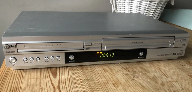 LG DUAL DECK DVD Player VCR VHS VIDEO CASSETTE Recorder Combo DVC8700 ...