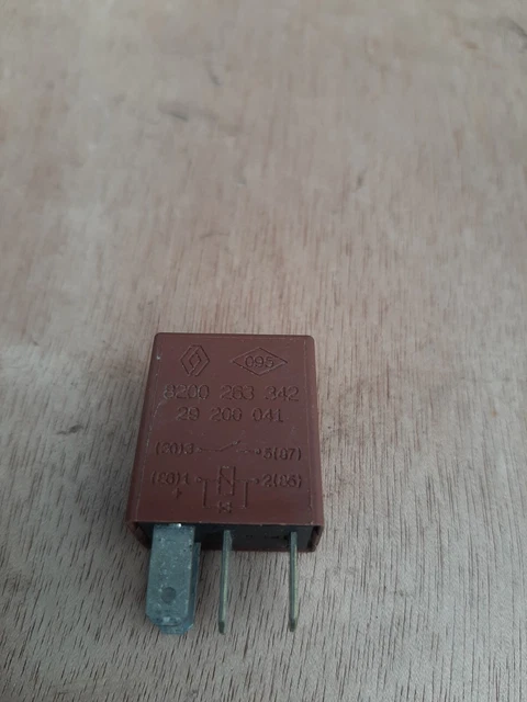 RENAULT CLIO MK2 Multi Use Relay 12v 8200263342 £6.49 - PicClick UK