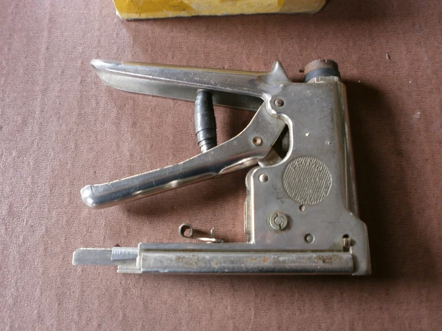 VINTAGE PRIMO LABEL Tacker/Stapler - With Staples £24.08 - PicClick UK