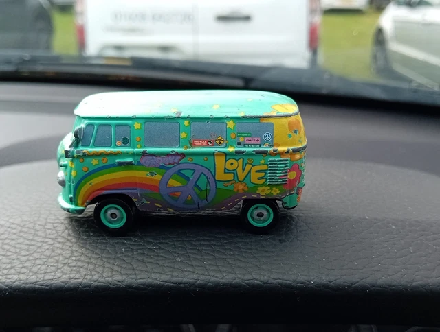 DISNEY PIXAR CARS Fillmore Van Volkswagen VW Bus Mattel Die Cast 1:55 £ ...