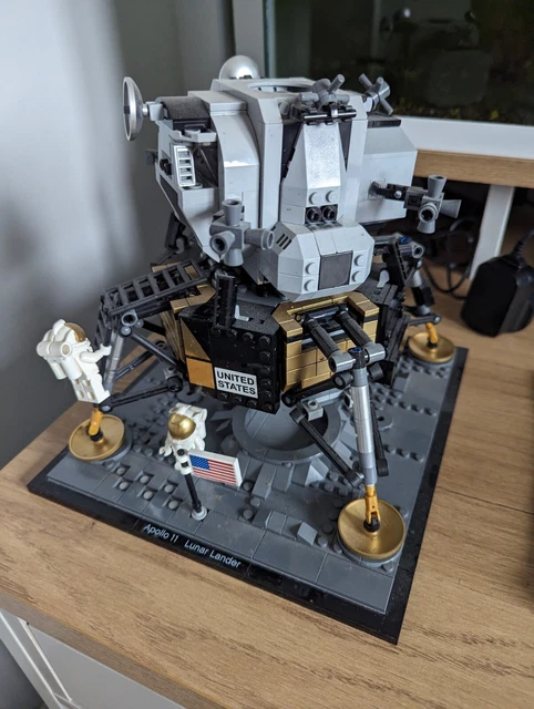 LEGO CREATOR EXPERT: NASA Apollo 11 Lunar Lander (10266) £70.00 ...
