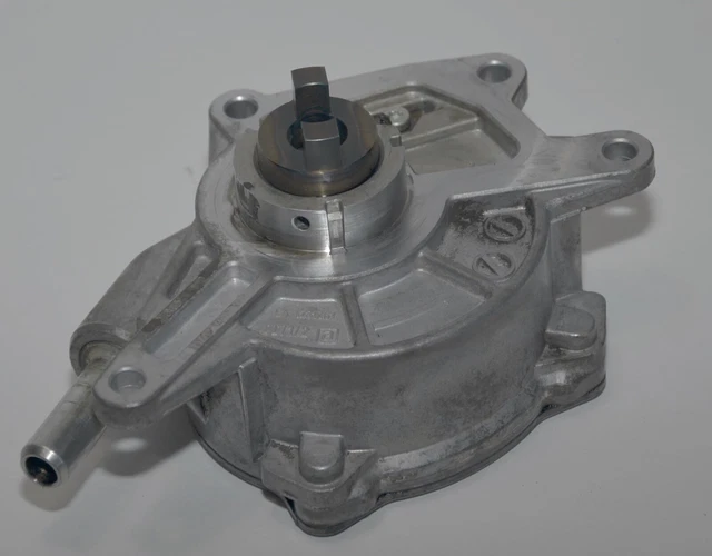 UNTERDRUCKPUMPE MERCEDES W204 C300 CDI OM642 Vakuumpumpe Pumpe ...