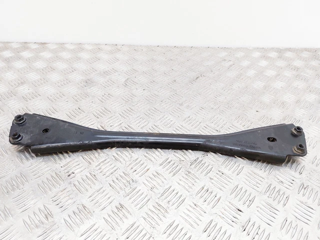 VOLVO XC60 MK1 Front Suspension Subframe Cross Member Bar Bracket ...