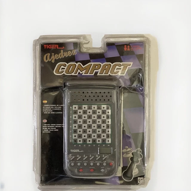 1998 TIGER CHESS Trekker - Compact Handheld Electronic LCD Computer ...