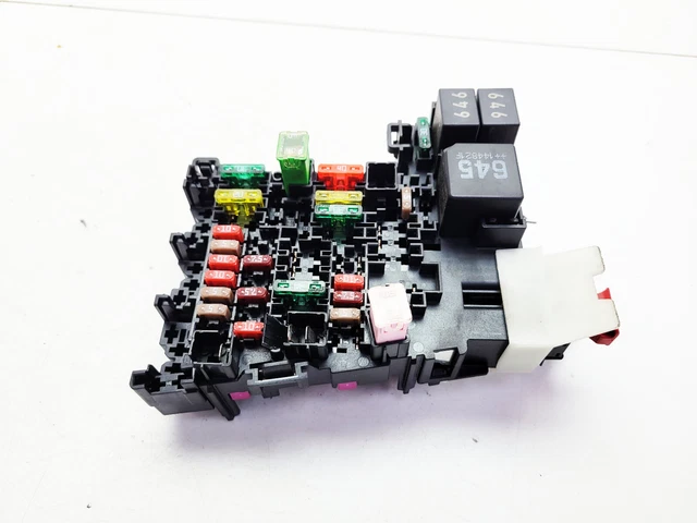 VOLKSWAGEN PASSAT B8 Fuse And Relay Box 1.6 Diesel 5Q0937615C 2015 £13. ...