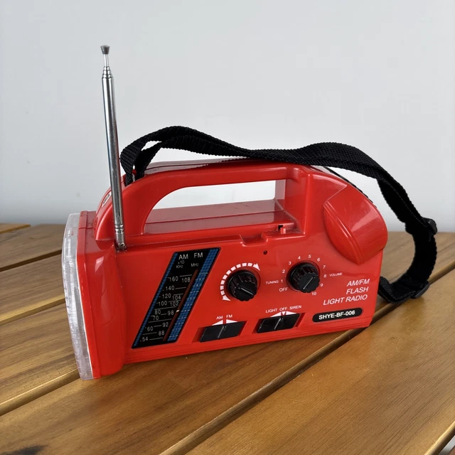 SHYE BF 006 Battery Operated AM FM Emergency Flash Light Radio Vintage ...
