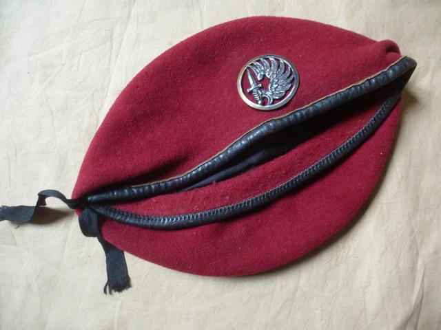BERET ROUGE PARACHUTISTE Armée Française vers 1970 EUR 17,90 - PicClick FR