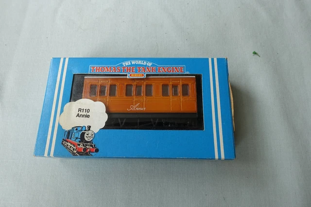 HORNBY R110 ANNIE Coach Thomas The Tank Engine Mint Boxed Oo Gauge £5.99 - PicClick UK