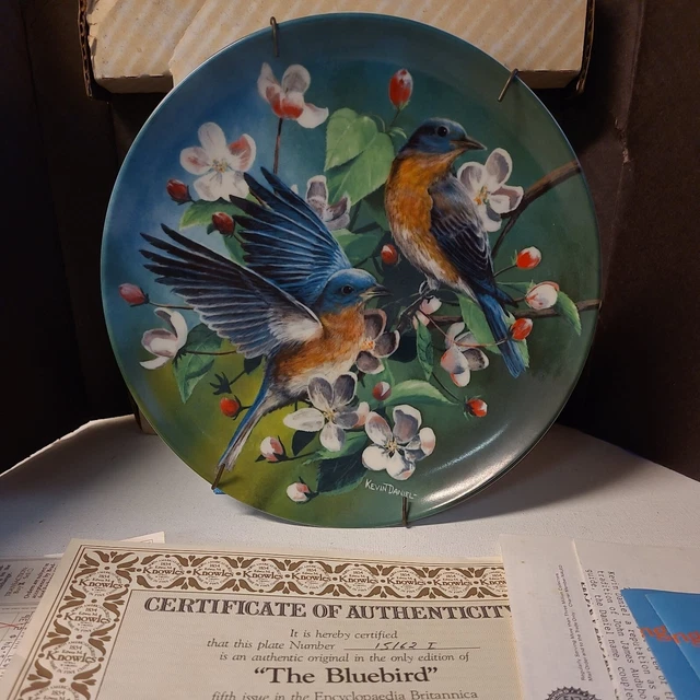 1986 THE BLUEBIRD Kevin Daniel Collector Plate Birds of Your Garden by ...
