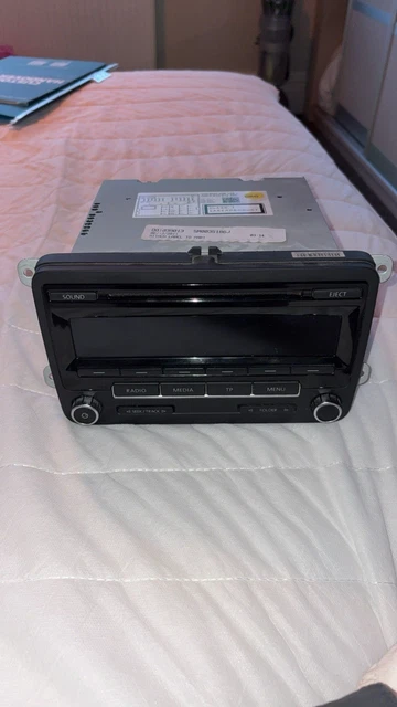 VW CAR RADIO CD Head Unit RCD 310 - from 2012 VW polo (Excellent ...