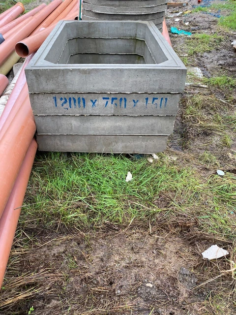 CONCRETE MANHOLE RINGS Raising Ring Inspection Chamber FPM Square ...