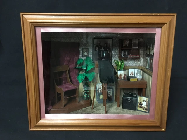 TABLEAU 3D EN bois diorama déco ancien cabinet photographique vitre ...