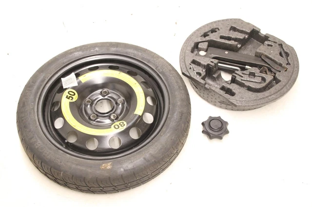 AUDI A3 8P roue de secours roue de secours outil de bord cric ...