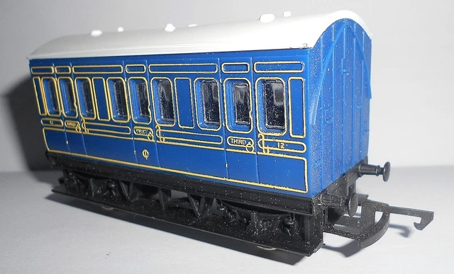 HORNBY R1127 OO Gauge Caledonian Blue 4-Wheel Coach £9.72 - PicClick UK