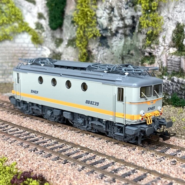 LOCOMOTIVE ÉLECTRIQUE BB 8239 Sncf, Ep IV digital son - PIKO 51376 -HO 1/87 EUR 342,29 - PicClick FR