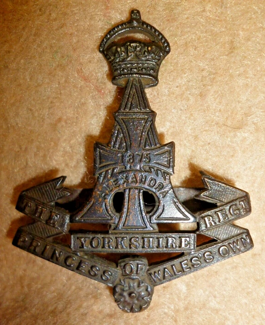THE GREEN HOWARDS, Yorkshire Regiment Officer's Bronze Cap Badge ...