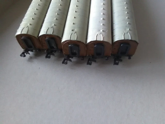 N GAUGE LNER Kit/scratch built. 5- carriages With Graham farish bogies ...