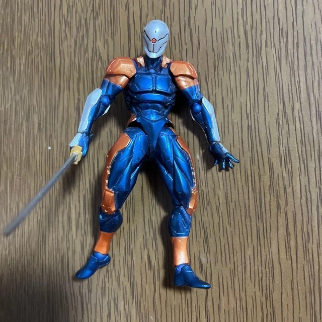 REVOLTECH YAMAGUCHI REVOL Mini Cyborg Ninja Figura Metal Gear Solid ...