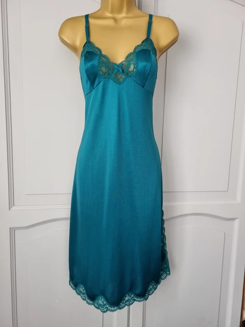 LADIES VTG CHARNOS Emerald Green Silky Thicker Nylon Slip Size 14 £33. ...