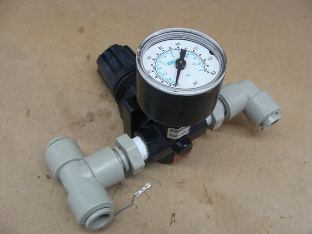 RÉGULATEUR DE PRESSION Wilkerson R00-02-GHO Max Avec Manomètre EUR 22 ...
