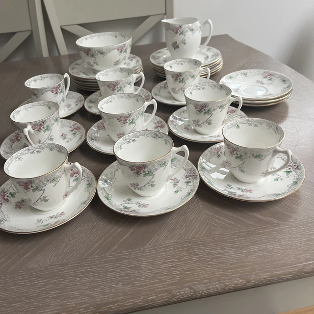 VINTAGE SHELLEY FLORAL Bramble Rose Tea Set Bone China 34 Pieces £55.00 ...