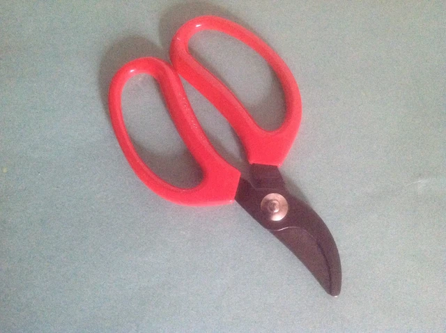 VINTAGE TIGER FLOWER Scissors Red Handles Pat. My. Cut 26824 £7.99 ...