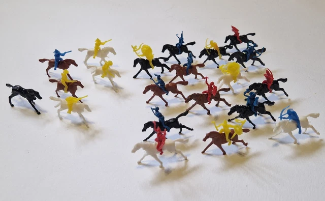 RETRO 1960S 1970S 1980s Cowboys & Indians horses small plastic toy ...