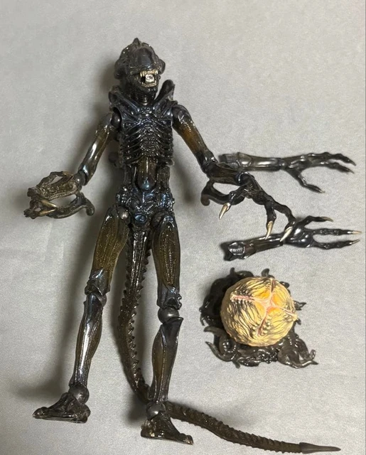 REVOLTECH GUERRERO ALIENÍGENA EUR 86,33 - PicClick ES