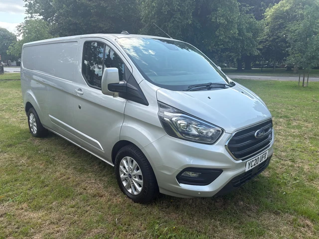 FORD TRANSIT CUSTOM 2.0 Limited Lwb No Vat Euro 6 Cruise Heated Seats A ...