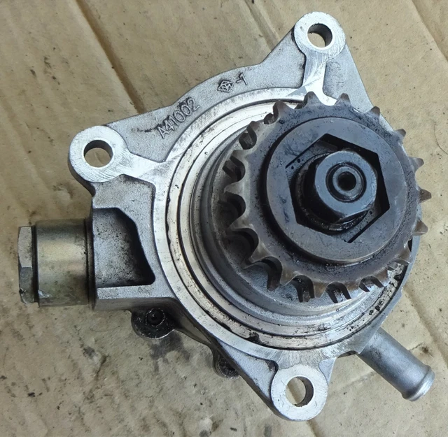 NISSAN NAVARA D22 Engine Td25 Model 1998 02 Brake Vacuum Pump 14650 ...