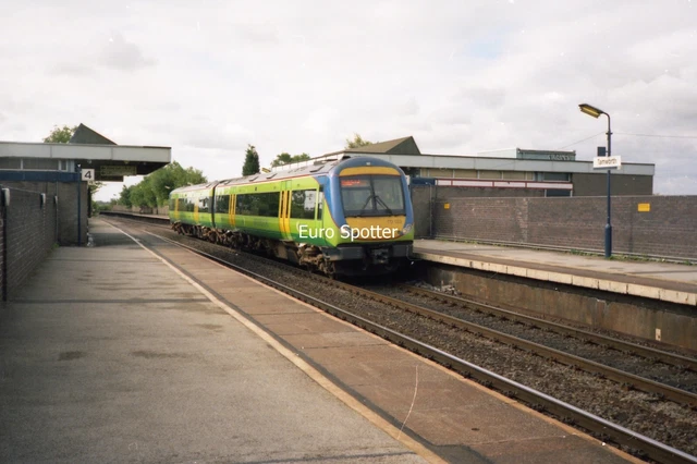 B268 35MM NEGATIVE Class 170 170523 Tamworth c.2001 [2] £2.54 - PicClick UK