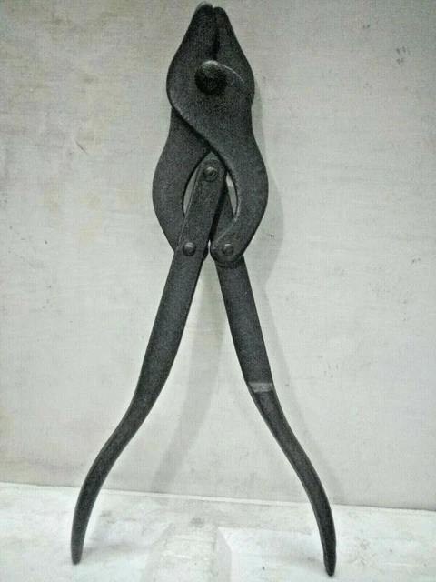 ANTIQUE COLLECTIBLE IRON Hand Cutter Rich Patina Old hand Forged Tool ...