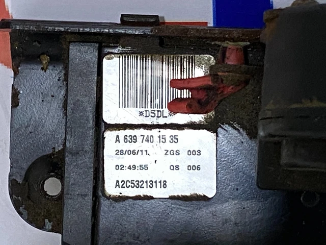 MERCEDES BENZ VITO W639 Rear Tailgate Lock Mechanism A6397401535 £85.00 ...