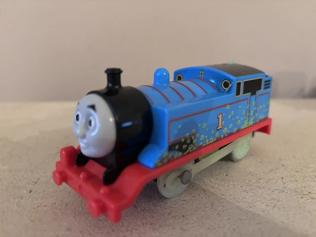 THOMAS & FRIENDS HYPER GLOW THOMAS Trackmaster Motorized Engine £8.52 ...
