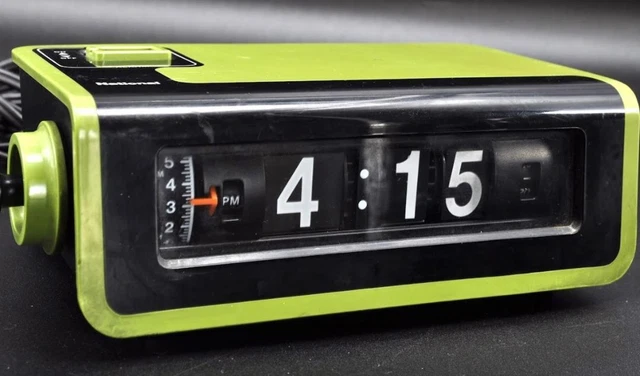 VINTAGE NATIONAL GREEN FLIP CLOCK TG02 JAPAN Space Age Mid-century ...